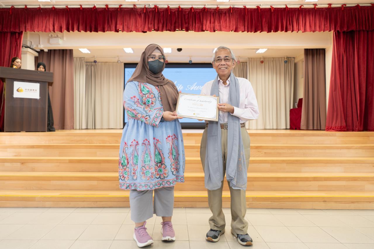 Amber Foundation Scholarship Award | 萬鈞匯知中學